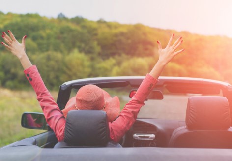 Rekomendasi Rent Car Mobil Elf Short untuk Road Trip Seru di Darmasaba ...