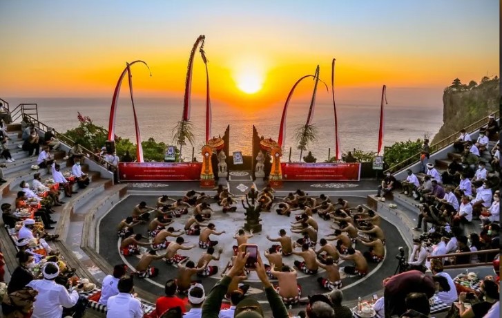 Jadwal dan Cara Beli Tiket Tari Kecak Uluwatu - Paket Tour Bali - Paket Wisata Bali - Paket ...